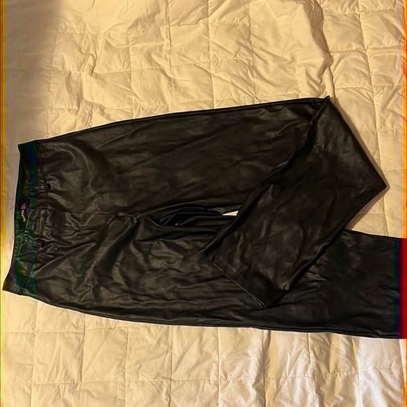 Boohoo | Pants & Jumpsuits | Black Leather Pants | Poshmark